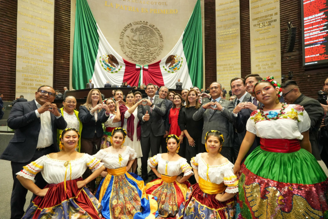Armenta y Chedraui conmemoran 494 aniversario de Puebla en San Lázaro - Criterio Diario